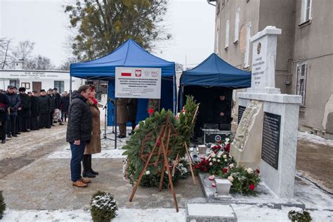 Dzień Pamięci Ofiar Obu Totalitaryzmów na Warmii i Mazurach 18 01