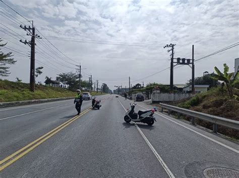 記者 編輯部 無照少年騎車跨越雙黃線 遭對向轎車撞飛不治 ｜ 梅花新聞網