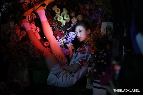 210409 Fan Cafe Update Somi X Dazed Korea Behind The Scenes Rsomi