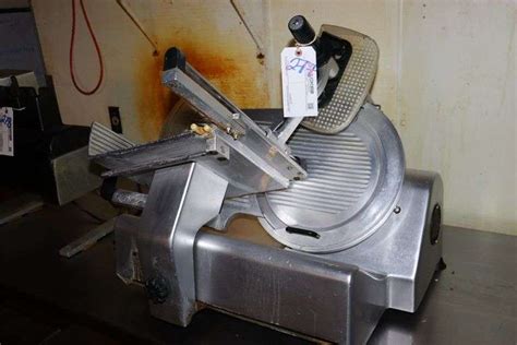 Manconi 330IK US Counter Top Meat Slicer 120 Volt Nice Backes