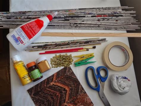 Africanas con papel de periódico Manualidades