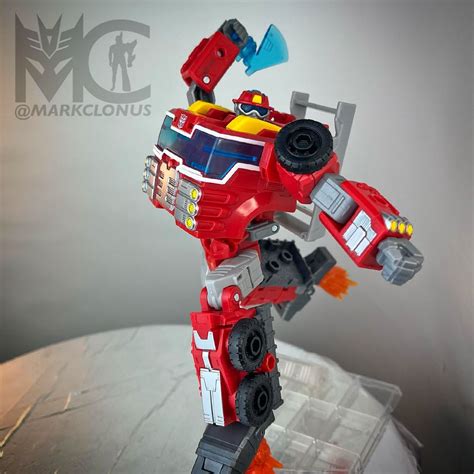 Age Of The Primes Voyager Heatwave Behind The Scenes Transformers