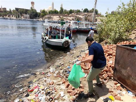 نيلنا مسؤوليتنا مبادرة لتنظيف نهر النيل فى أسوان من مخلفات البلاستيك