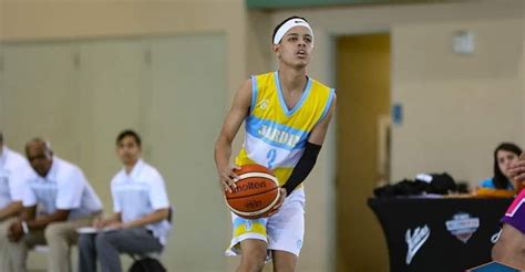 Robert Acosta Pacta Con High School En Florida