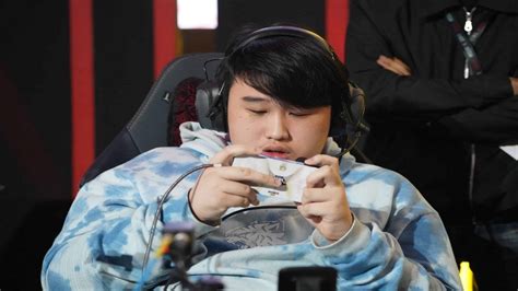 Biodata Dan Profil Evos Tazz Umur Agama Dan Karier Jungler Evos