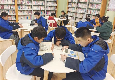 顶新公益基金会援建四川甘肃两地康师傅图书室正式投入使用 顶新公益基金会
