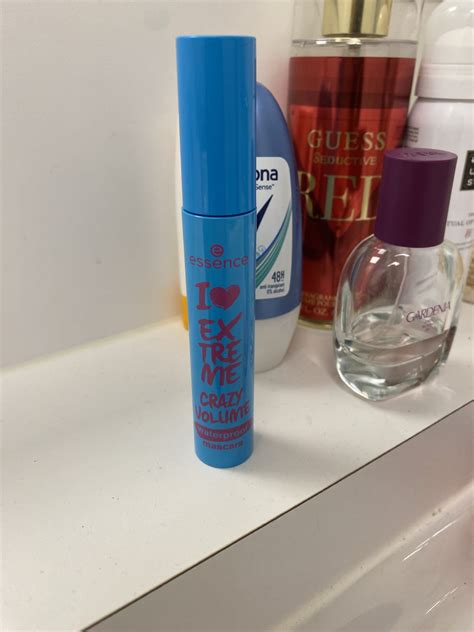I Love Extreme Crazy Volume Waterproof Mascara Essence Essence I