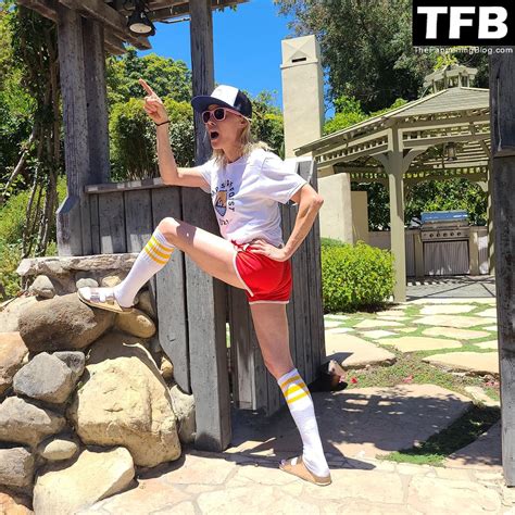 Julie Bowen Sexy Photos Thefappening