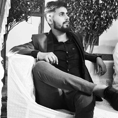 Sachin Yadav Sachin Yadav 16 • Threads Say More