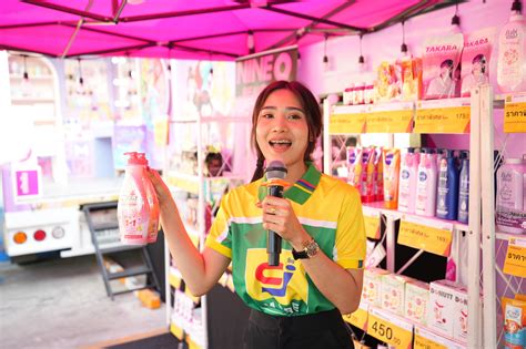 Cj More ซีเจ มอร์ ไมค์ทองคำออนทัวร์ นำภาพความสนุกความจอย ของสาขาสุริยเดชบำรุง จังหวัดร้อยเอ็ด