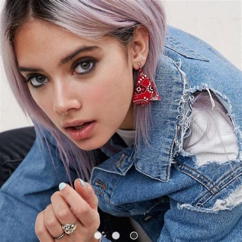 Ambar Miraaj Driscoll Scrolller