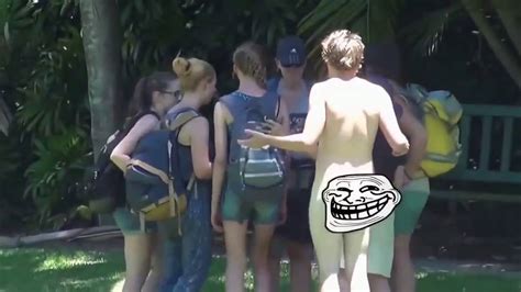 Reaksi Gadis Ketika Lihat Cowok Telanjang YouTube YouTube