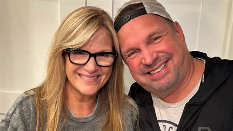 Garth Brooks Celebrated Trisha Yearwoods Birthday With Never Before