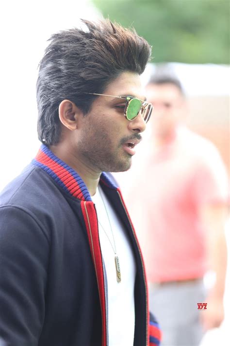 Allu Arjun Latest Hd Stills Social News Xyz 2025 Finetoshine