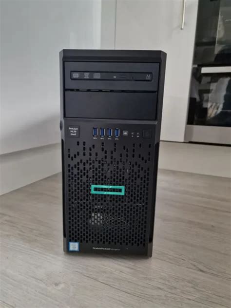HPE PROLIANT ML30 Gen 9 Intel Xeon 3GHz E3 1220 V5 8 GB RAM 373 36