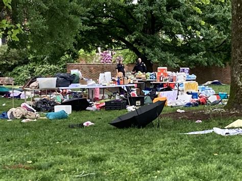 Twenty Five Arrested After State Police Move In On Uva Protest Wvtf