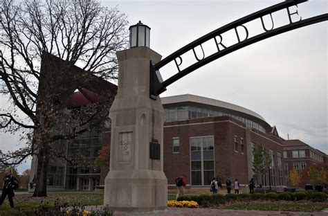 Purdue University Eyes Small Nuclear Reactors To Become Carbon Neutral