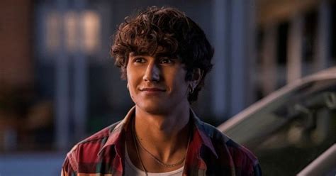 Ethan Morales💞 Actors Never Have I Ever Victoria Moroles