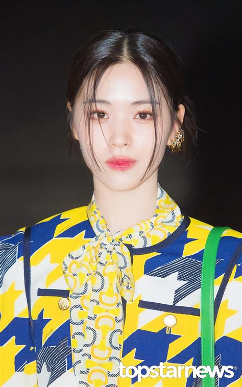 있지itzy 류진 ‘클로즈업을 부르는 눈빛 구찌 패션쇼 Hd포토 최규석 기자 톱스타뉴스