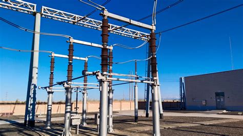 Disconnector Center Break Isolator And Double Break Isolator Center Breaker Disconnectors 145kv