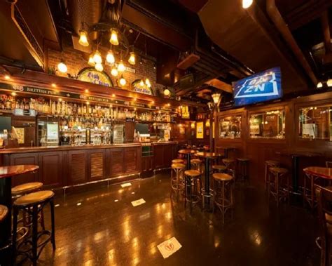 ★店舗紹介★：スポーツもお酒も楽しめるhub｜82