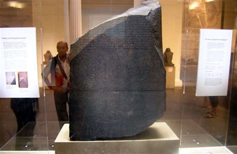 Ancient Egypt Artifacts Iconic Monuments And Statues