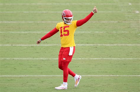 Patrick Mahomes Contract Restructure Sets Up A Crucial Kc Chiefs