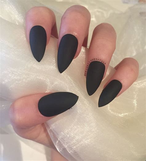 Unha Stiletto Como Fazer E Cuidar Do Estilo Fotos Para Se Inspirar