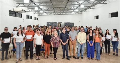 Clodomira Nuevos Egresados De La Escuela De Artes Y Oficios Medio