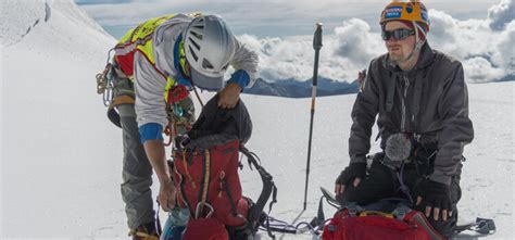 How To Attach Trekking Pole To Backpack Guide For Hikers Palisade Bay
