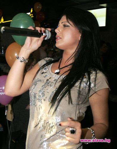 Емануела Хванах бившия си с мъж Slava Bg