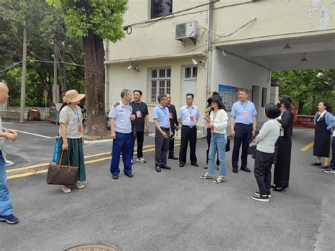 东宝区泉口街道 聚力共同缔造 关注老旧小区消防安全管理问题进行