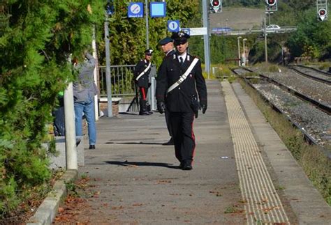 Non Vuole Pagare Il Biglietto E Aggredisce Capotreno Arrestata RadioSienaTv