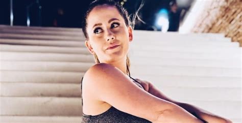 Teen Mom Jenelle Evans Chops Off Her Own Hair Live