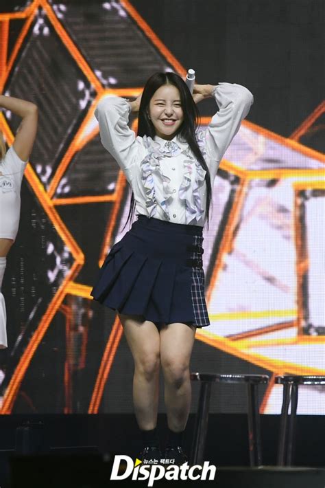 [현장포토] 표정으로 말해요 유정 신난 섹시 꼬북이 디스패치 뉴스는 팩트다