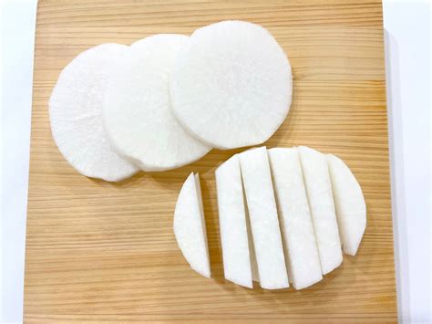 夜「大根」「きゅうり」を調味料に漬けて放置するだけ！朝食は冷蔵庫から出すだけレシピ