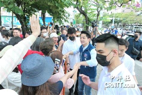 中评镜头：蒋万安超高人气 成侯重要助选员