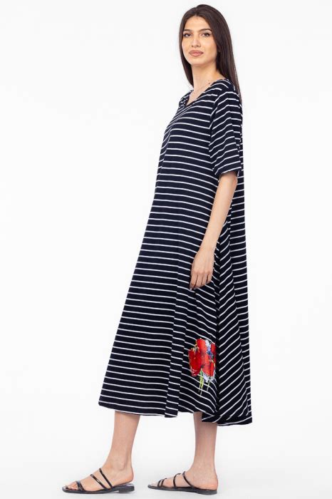 Rochie Lunga A Line Din Tricot De Vascoza Cu Dungi Albe Pe Fond