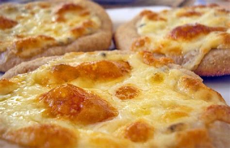 receitas de esfiha aberta para você aproveitar a culinária árabe