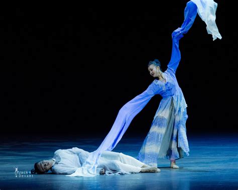 Hu Yuting And Sun Ke In Dou Wei From Tears From Emperor Yu Li Music By