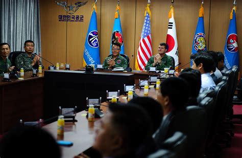 Kunsan Hosts Local Media Kunsan Air Base Display