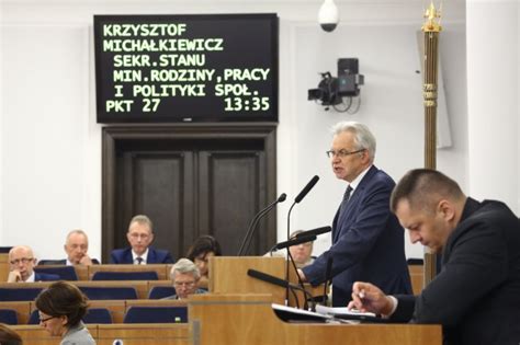 Senat przyjął nowelę ustawy o rehabilitacji bez poprawek Magazyn