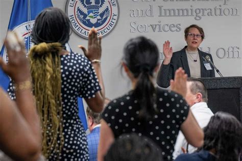 Citizenship And Immigrant Office Opens Welcomes New US Citizens