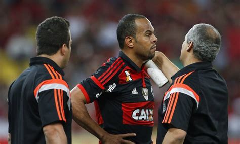 Alecsandro Será Operado Nesta Quinta Feira Após Sofrer Fratura Na Testa