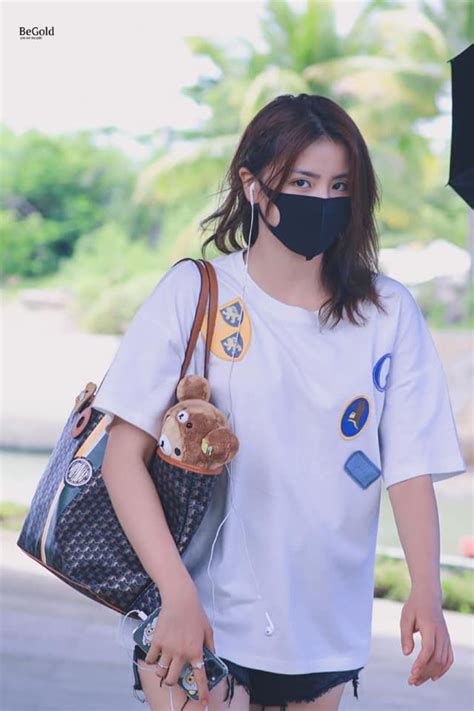 Pin By Hivern Vivi On Jin Zi Han Jin Idol