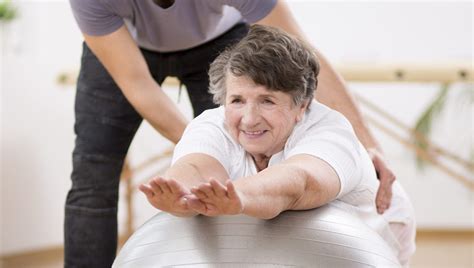 Beneficios De La Fisioterapia En Las Personas Mayores