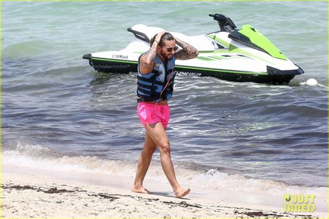 Maluma And Girlfriend Natalia Barulich Enjoy A Day At The Beach In Miami