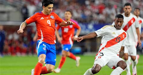 Chile Y Perú Empataron Sin Goles Por El Grupo De Argentina