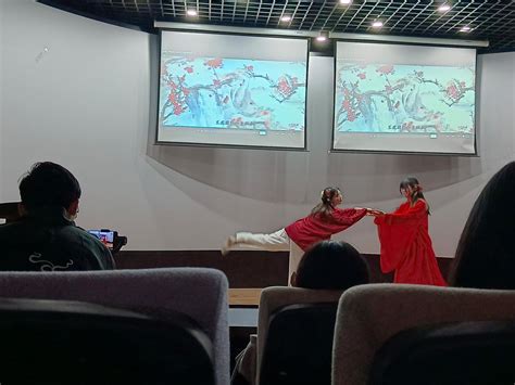 【主题教育月】春秋协会举办“国风雅韵，盛世霓裳”主题才艺晚会 淮阴师范学院历史文化旅游学院