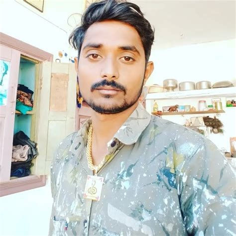 naresh prajapati naresh prajapati 7 on threads